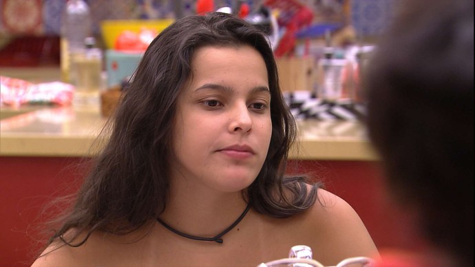 BBB 17: Emparedamento de Emilly movimenta as redes sociais ...