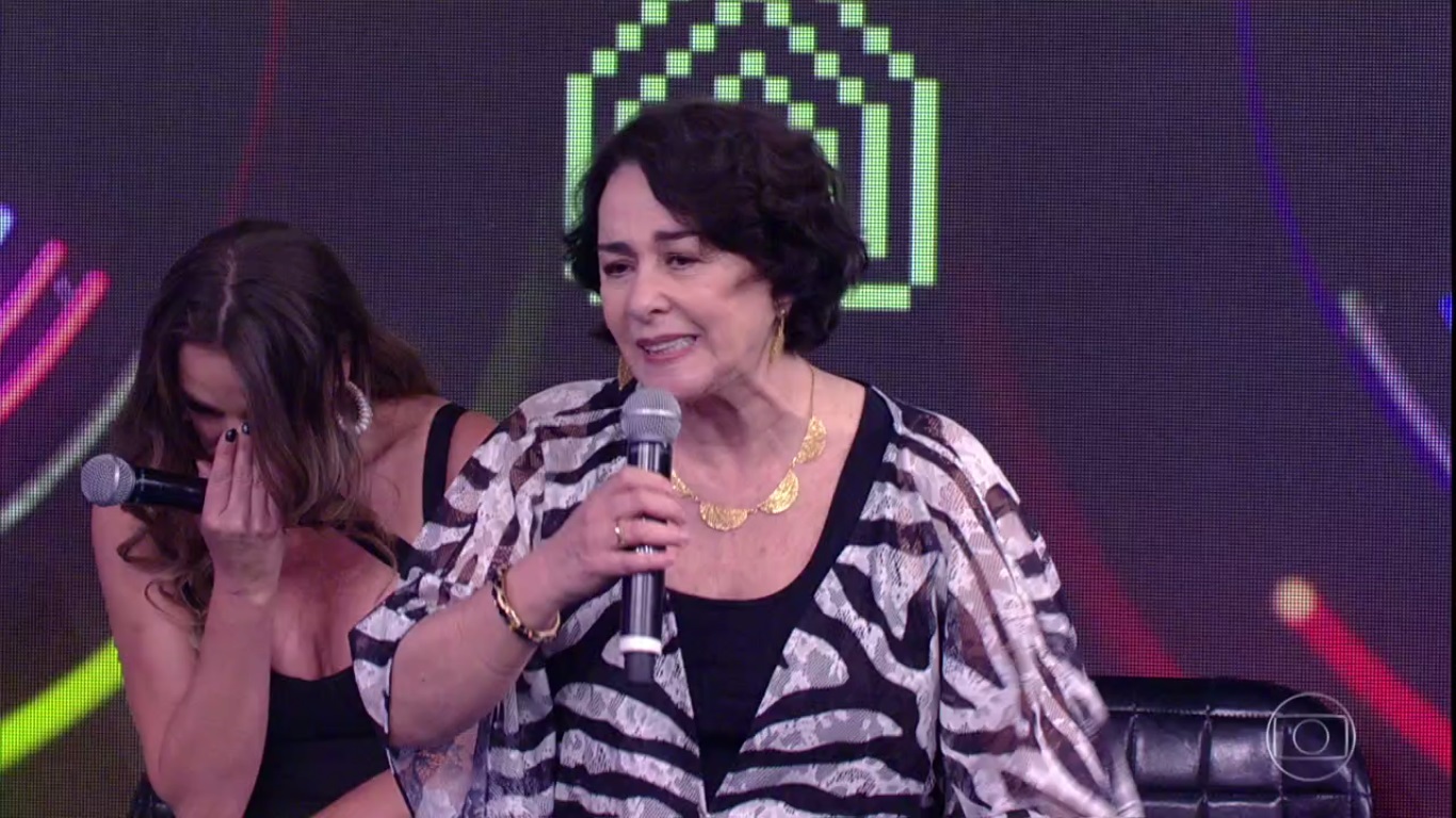 Nívea Maria se emociona com música no Domingão do Faustão e agradece ...