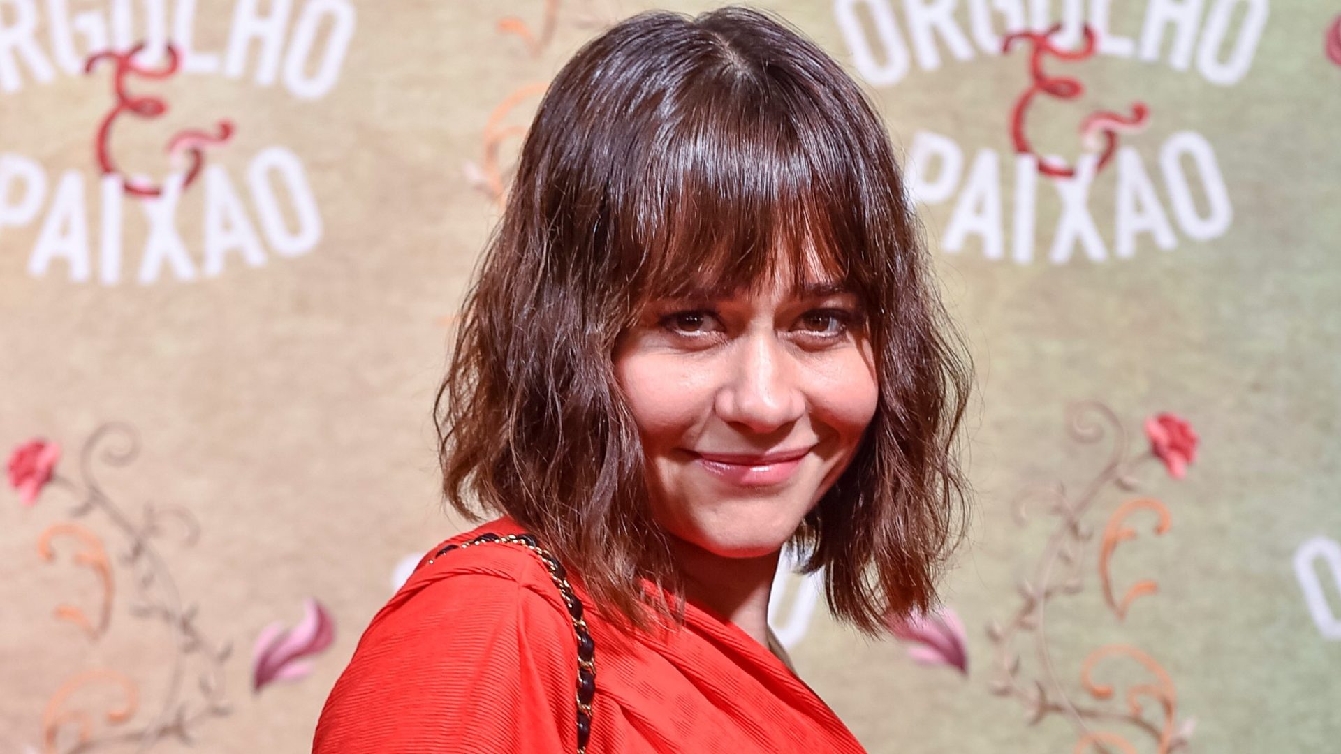 Alessandra Negrini entra para o elenco de série de Fernanda Torres ...