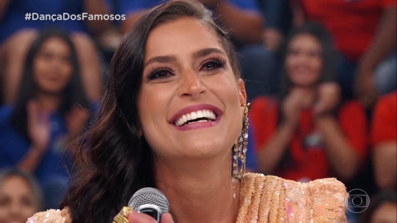 Maria Joana cai no choro ao reencontrar seu antigo instrutor na Dança ...