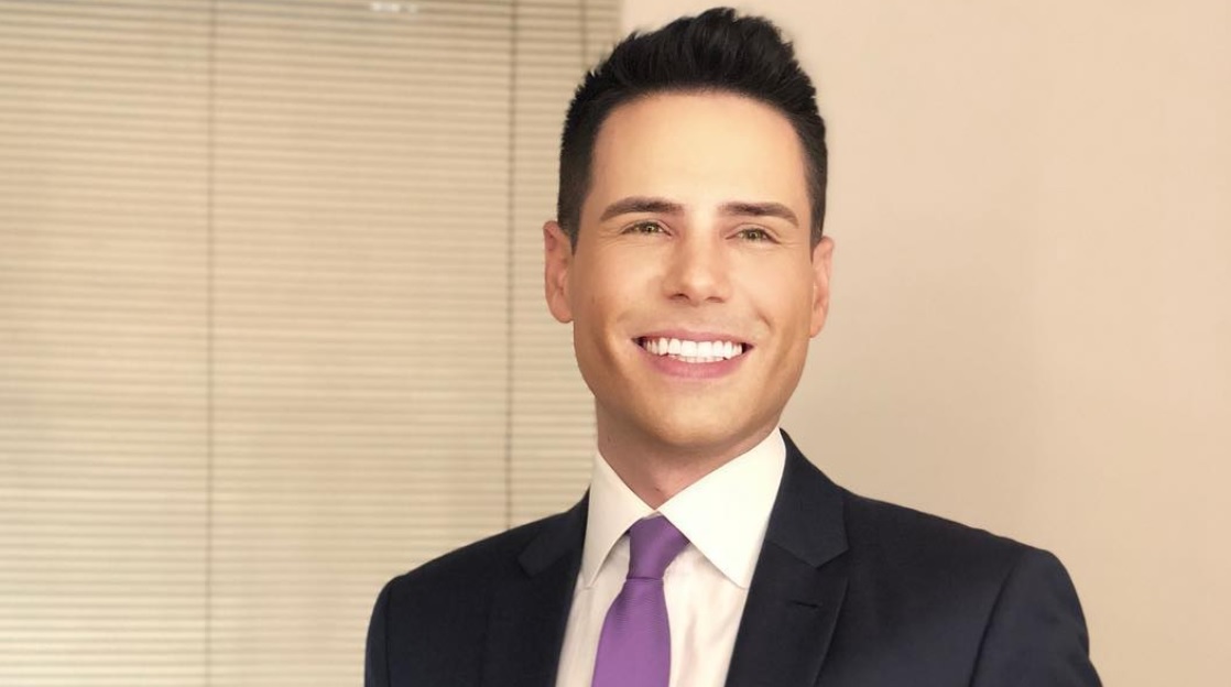 Luiz Bacci aparece em selfie com Silvio Santos e a web se impressiona ...