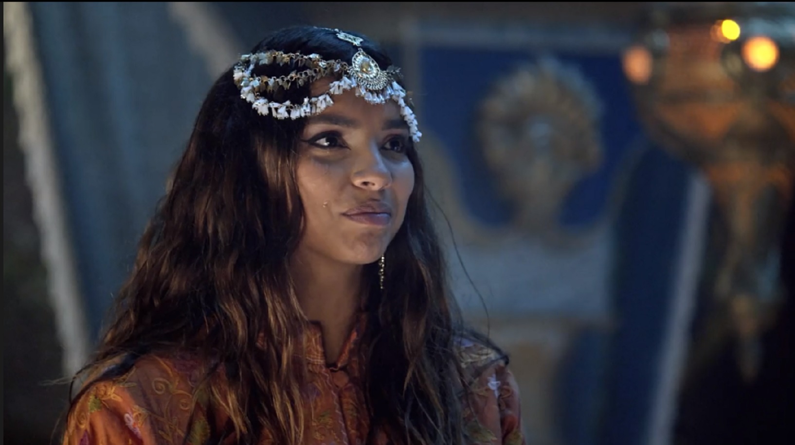 Shamiran conta para Evil que está grávida em O Rico e Lázaro ...