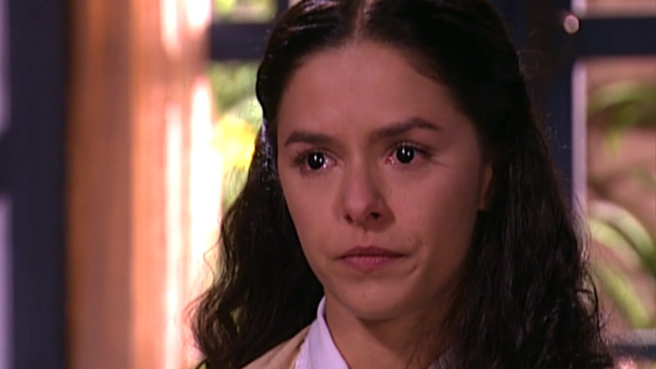 Isaura quase conta a verdade a Álvaro - Observatório da TV