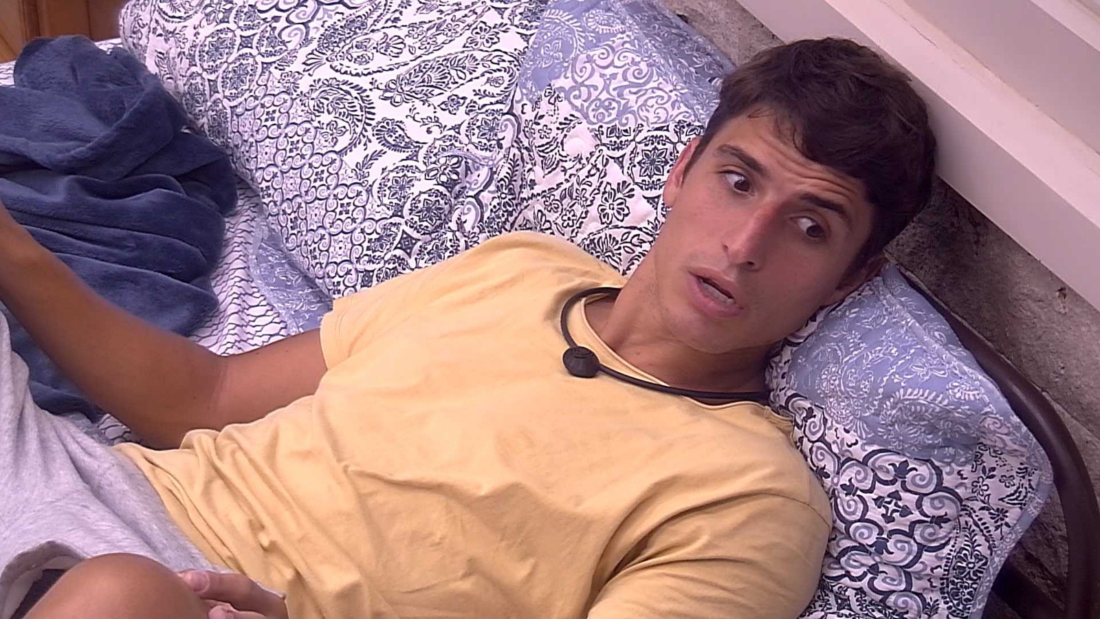 Felipe sobre plano: "Sou obrigado a levar para o VIP junto comigo?"