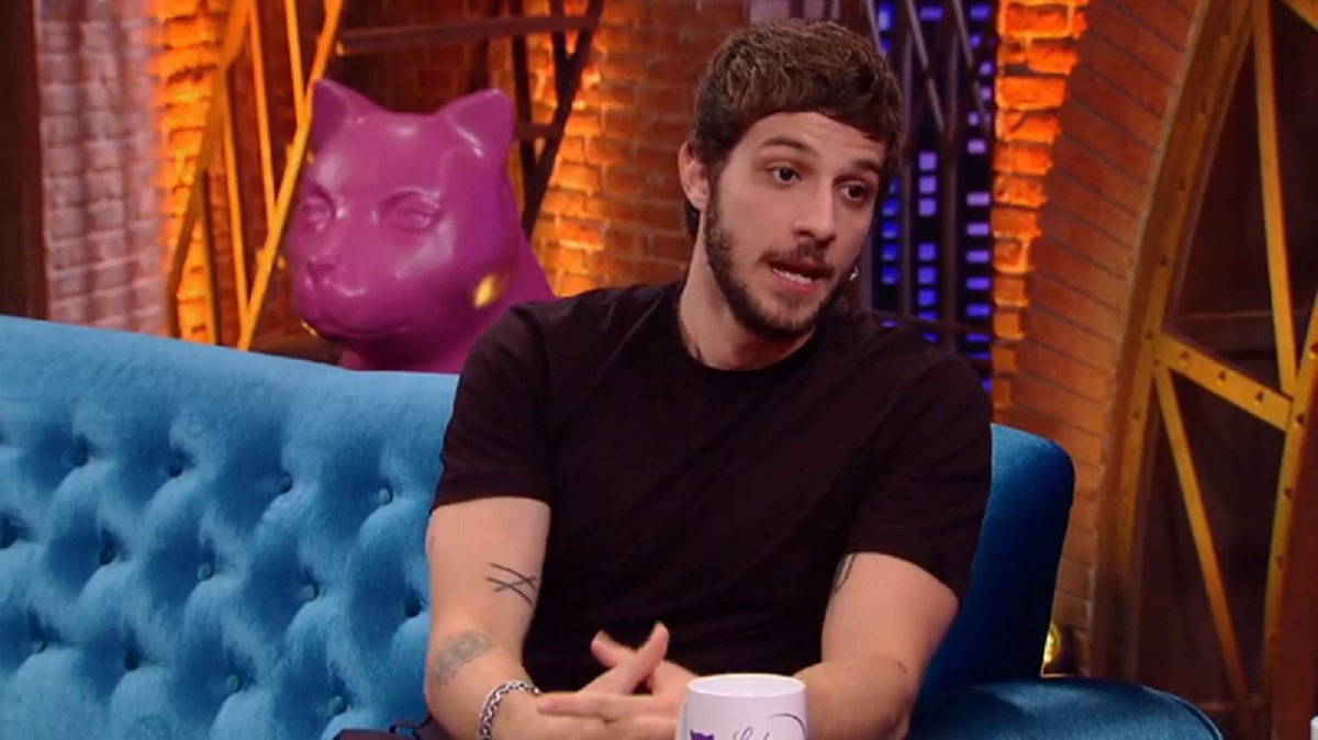 Ator Chay Suede revela história de seu nome verdadeiro na TV ...