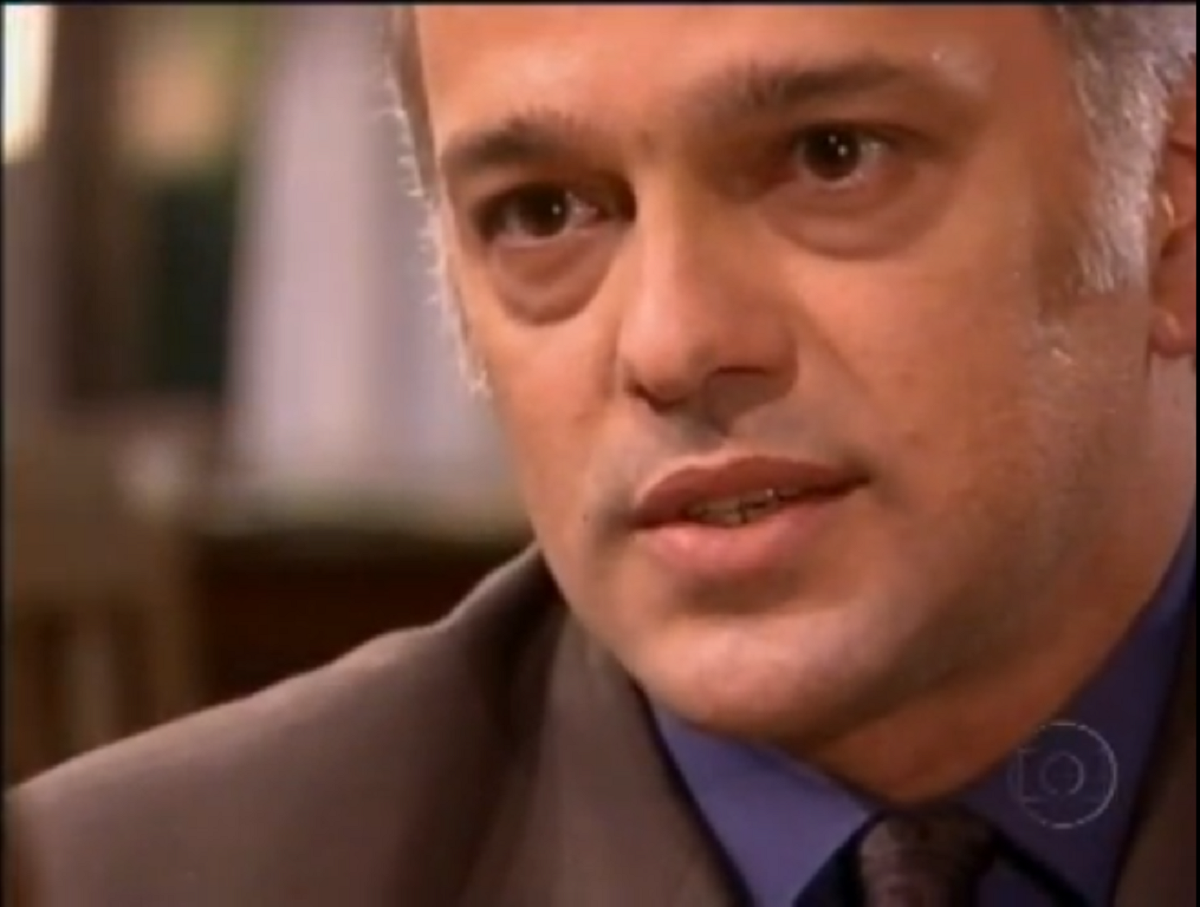 Roger termina tudo com Alicinha, que banca a namorada compreensiva ...