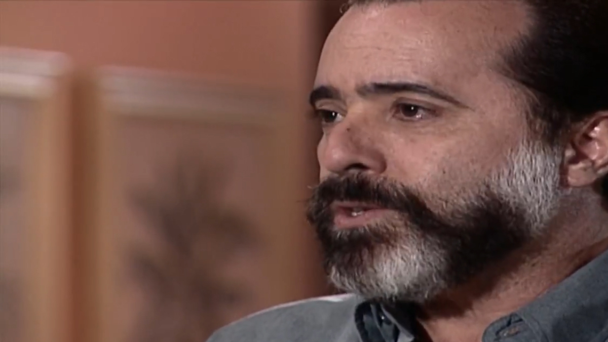 Laços de Família: Miguel surpreende Helena e tem atitude impressionante