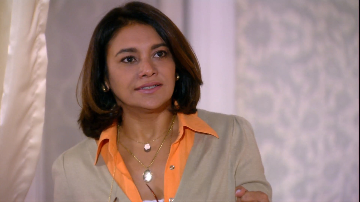 Ti-Ti-Ti: Gravidez de Gabriela cai como uma bomba em sua família