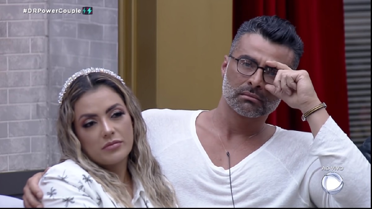 Power Couple: Li Martins acusa Leandro e Renata de falsidade