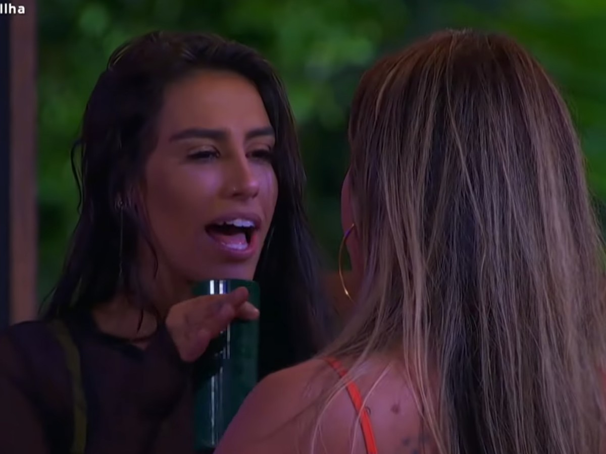 Ilha Record: Exilados se revoltam com Nadja