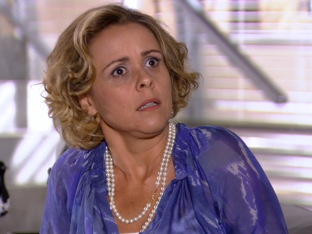 Ti-ti-ti: Bruna descobre segredo bizarro de Luísa