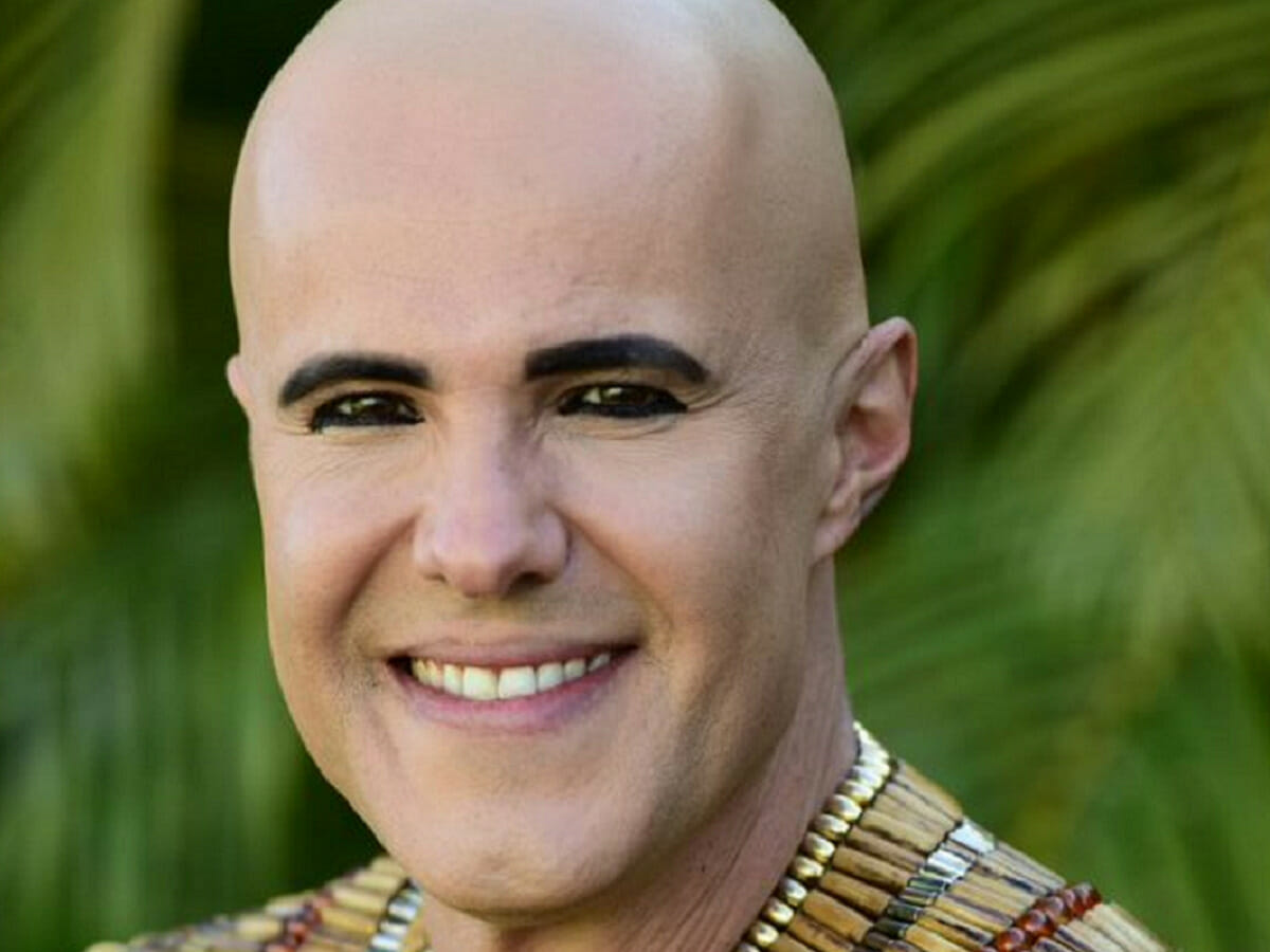 Renato Rabelo fala sobre personagem em Gênesis: "Solteirão"