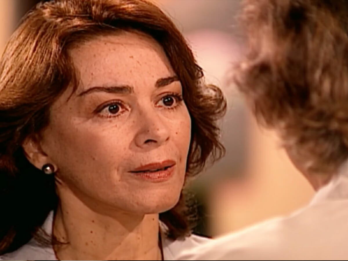 O Clone: Edna fica chocada com descoberta sobre gravidez de Deusa