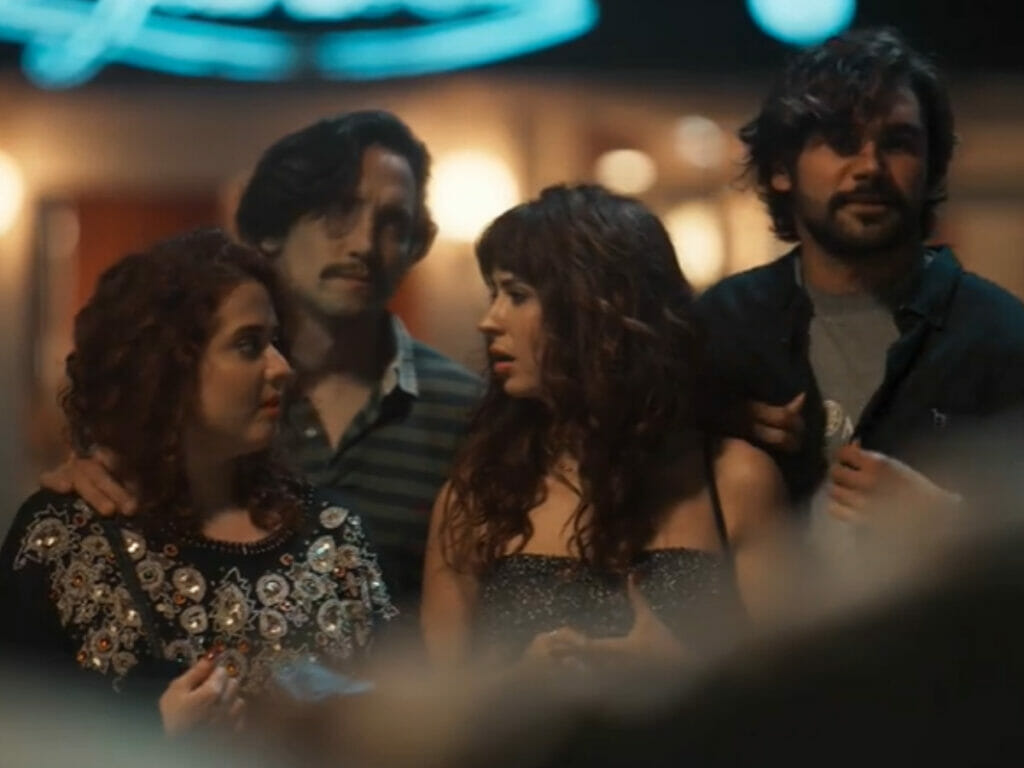 Atriz aparece em Pantanal e na série Reis ao mesmo tempo