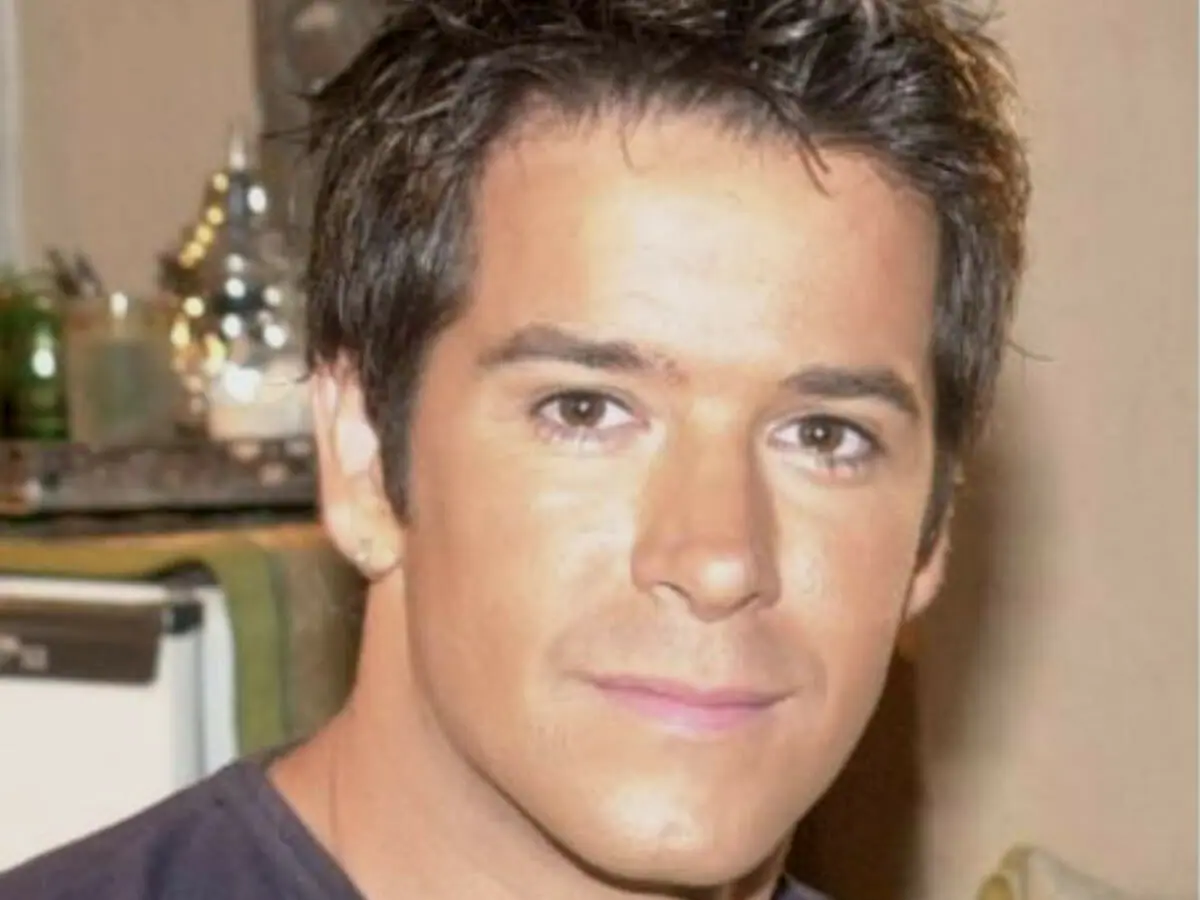 Com quem Léo fica no final de O Clone? Destino é inusitado