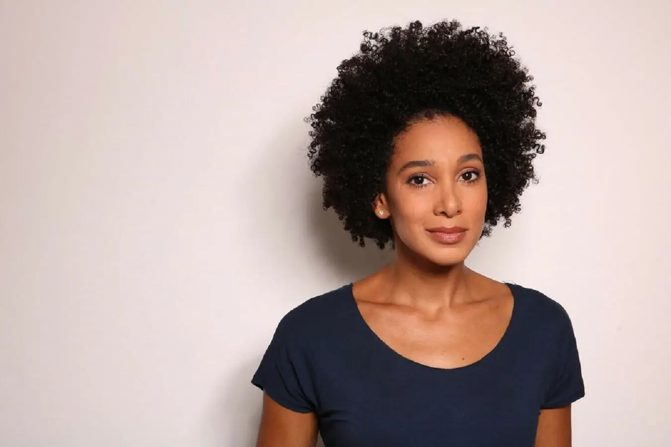 Mãe de Muda na novela Pantanal, Ester Dias tem projeto antirracista