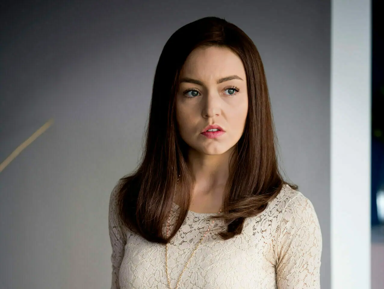 Três Vezes Ana: Ana Laura some e Ana Letícia joga a culpa em Ramiro