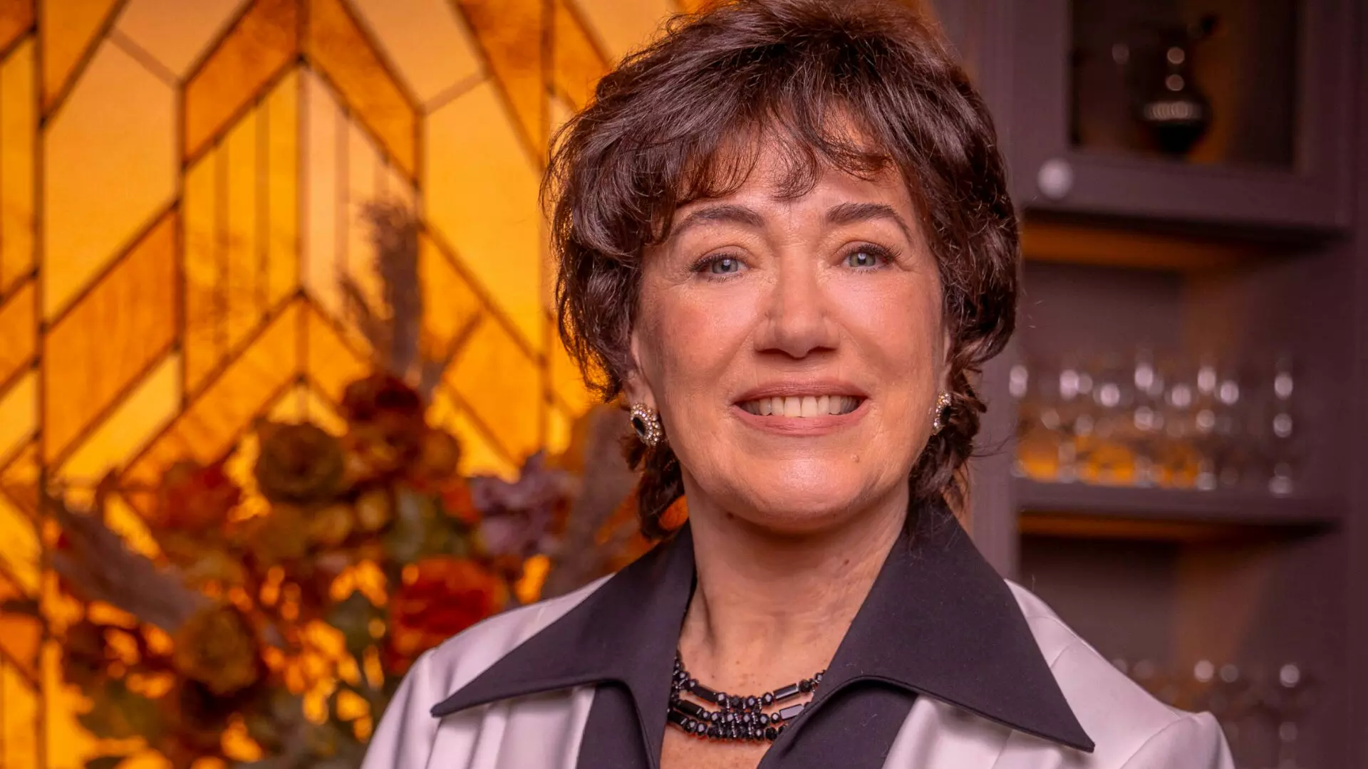 Maristela mata personagem inesperado e ainda coloca Clarice na cadeia em Garota do Momento ...