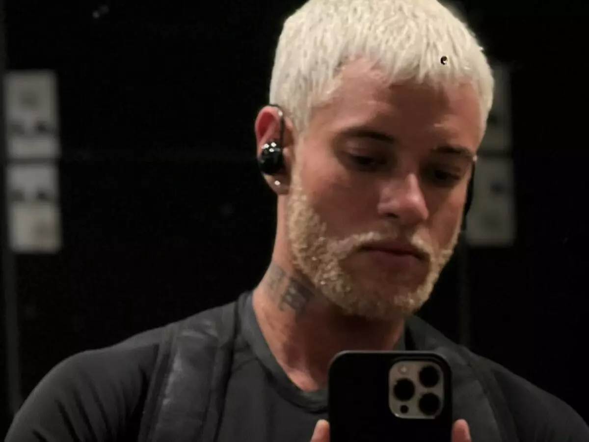 Ex-Estrela da Casa volta a ser pedreiro após não emplacar como cantor ...