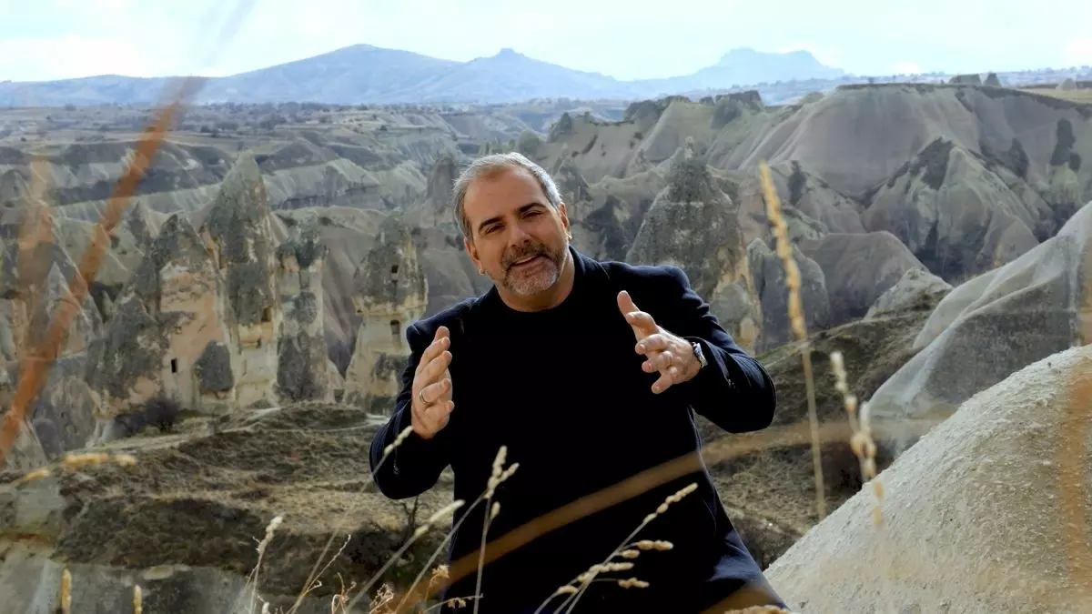 Rodrigo Alvarez visita a Capadócia e mostra ruínas do início da era ...