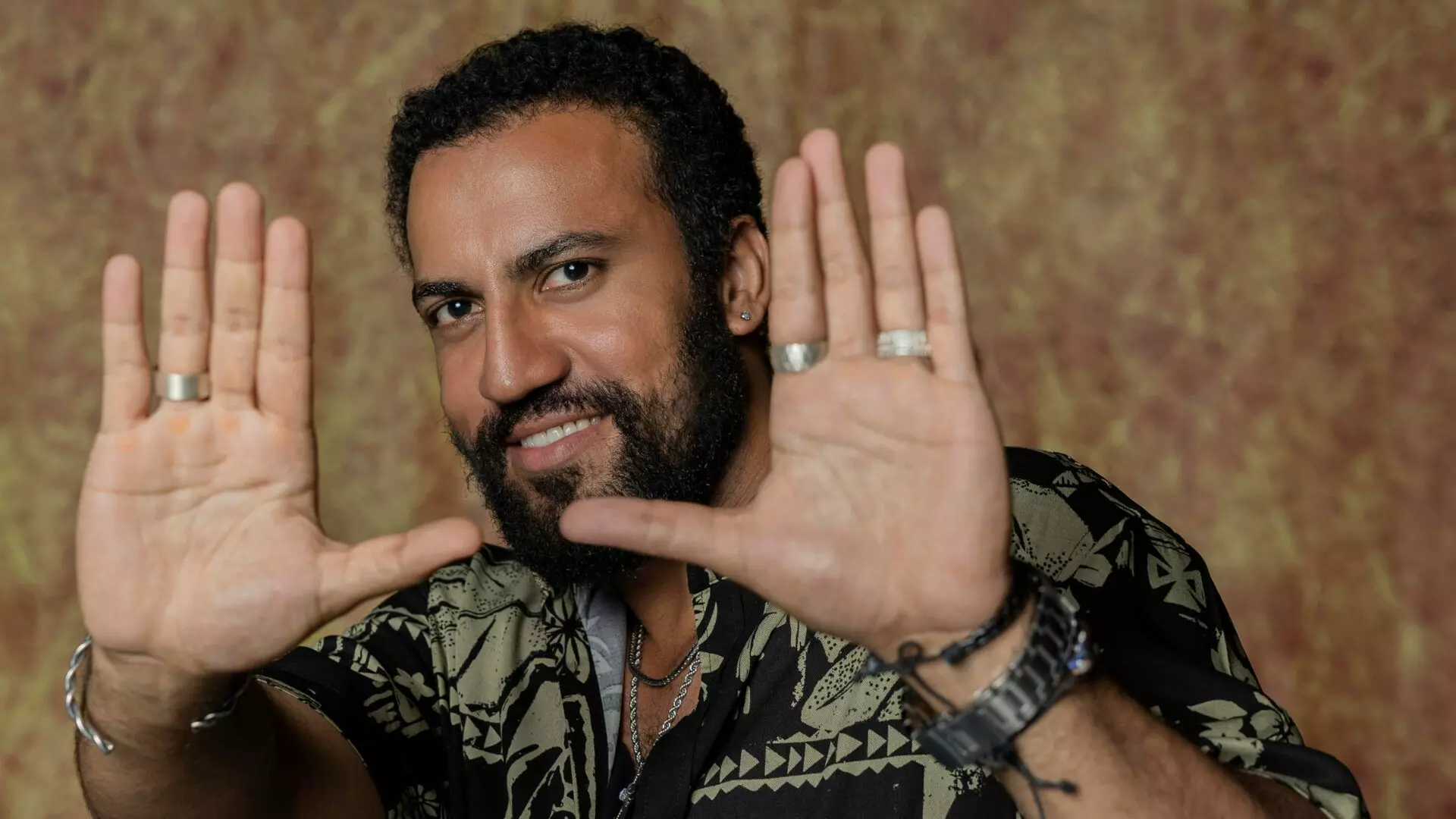 Quem interpretou Olavo na versão original da novela Vale Tudo, em 1988 ...