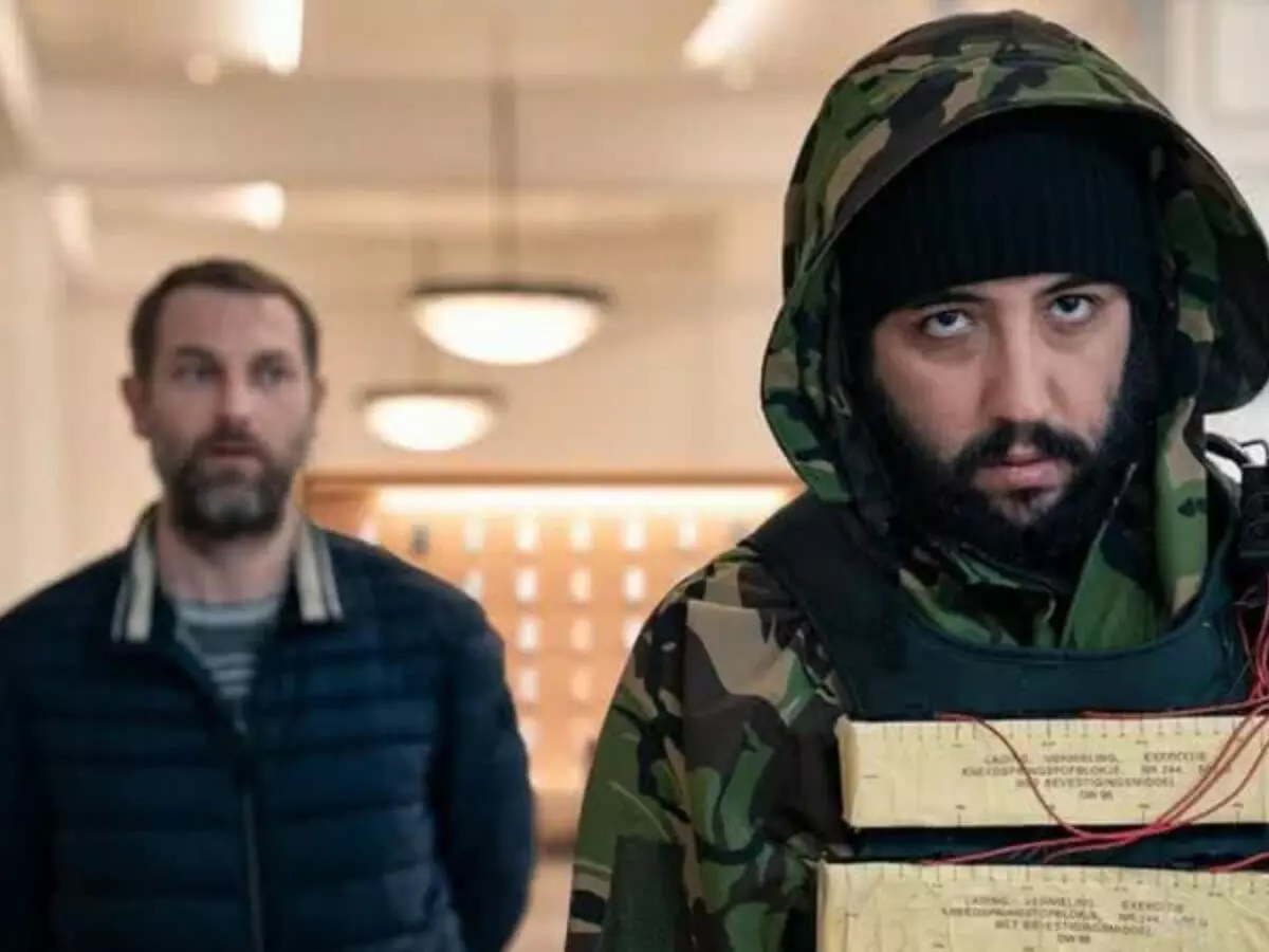 iHostage: Suspense holandês recria crise real de reféns na Apple Store ...