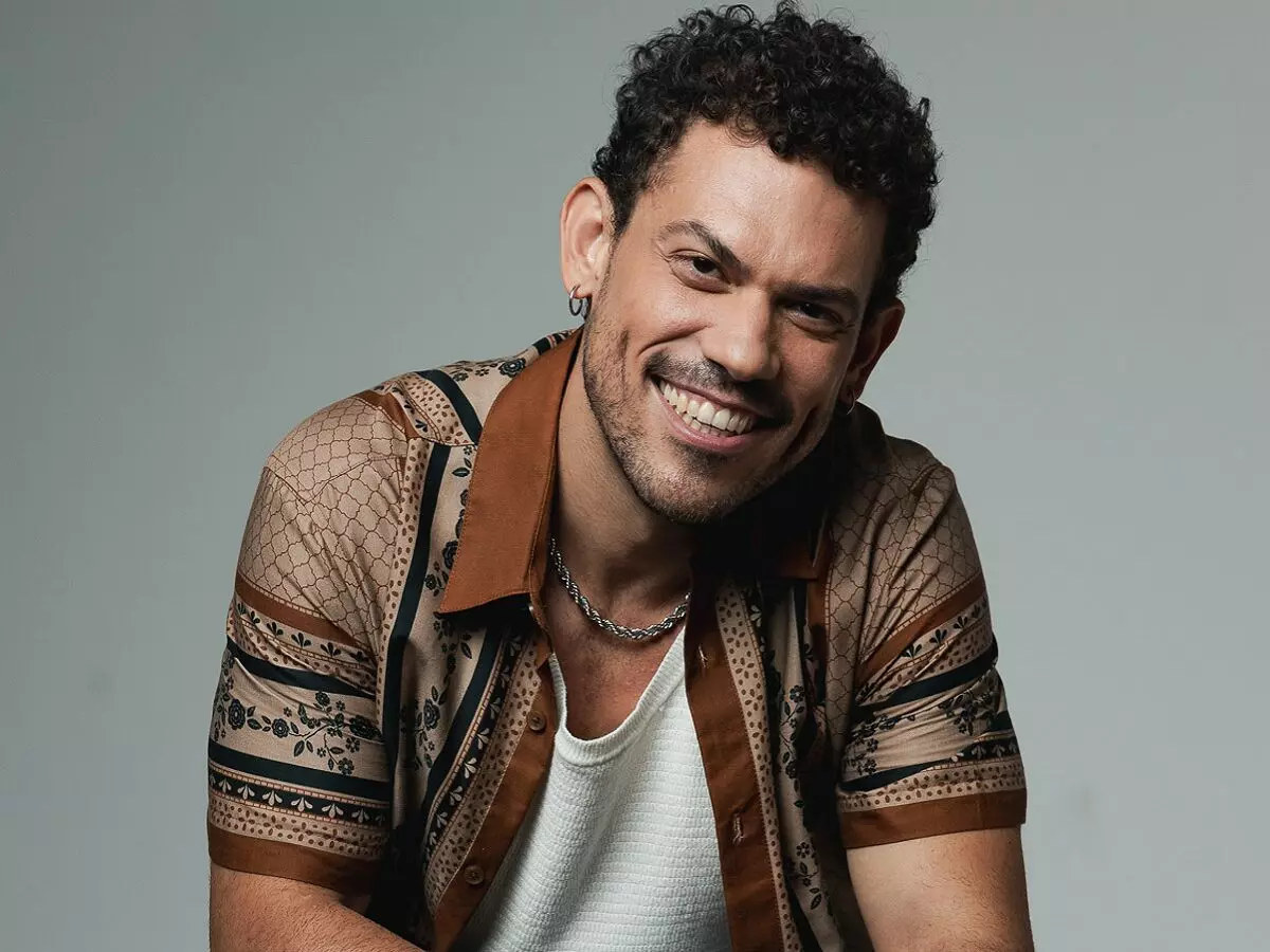 Phellipe Azevedo: cria da favela, ator se consolida em DNA do Crime, série da Netflix ...