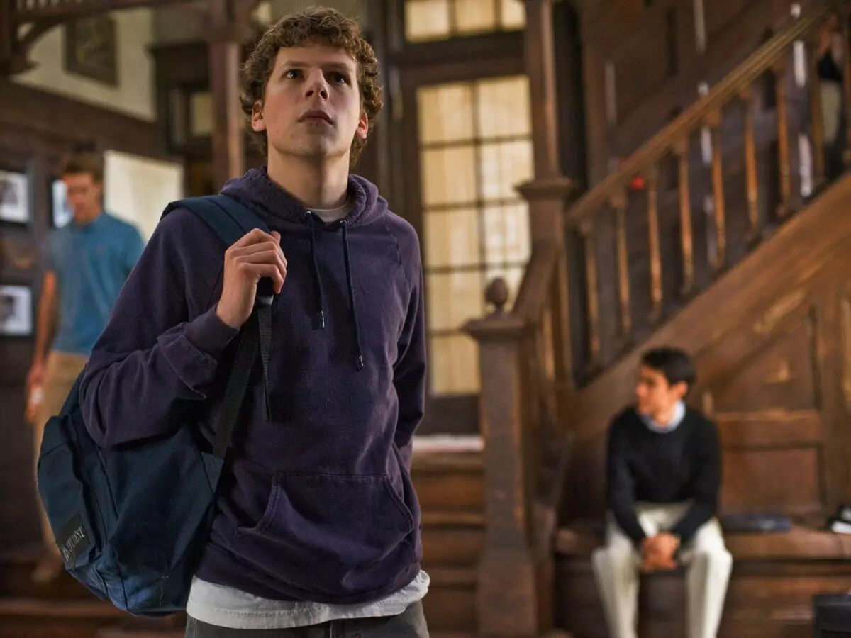 Filme sobre a origem do Facebook está disponível na Max - Observatório ...