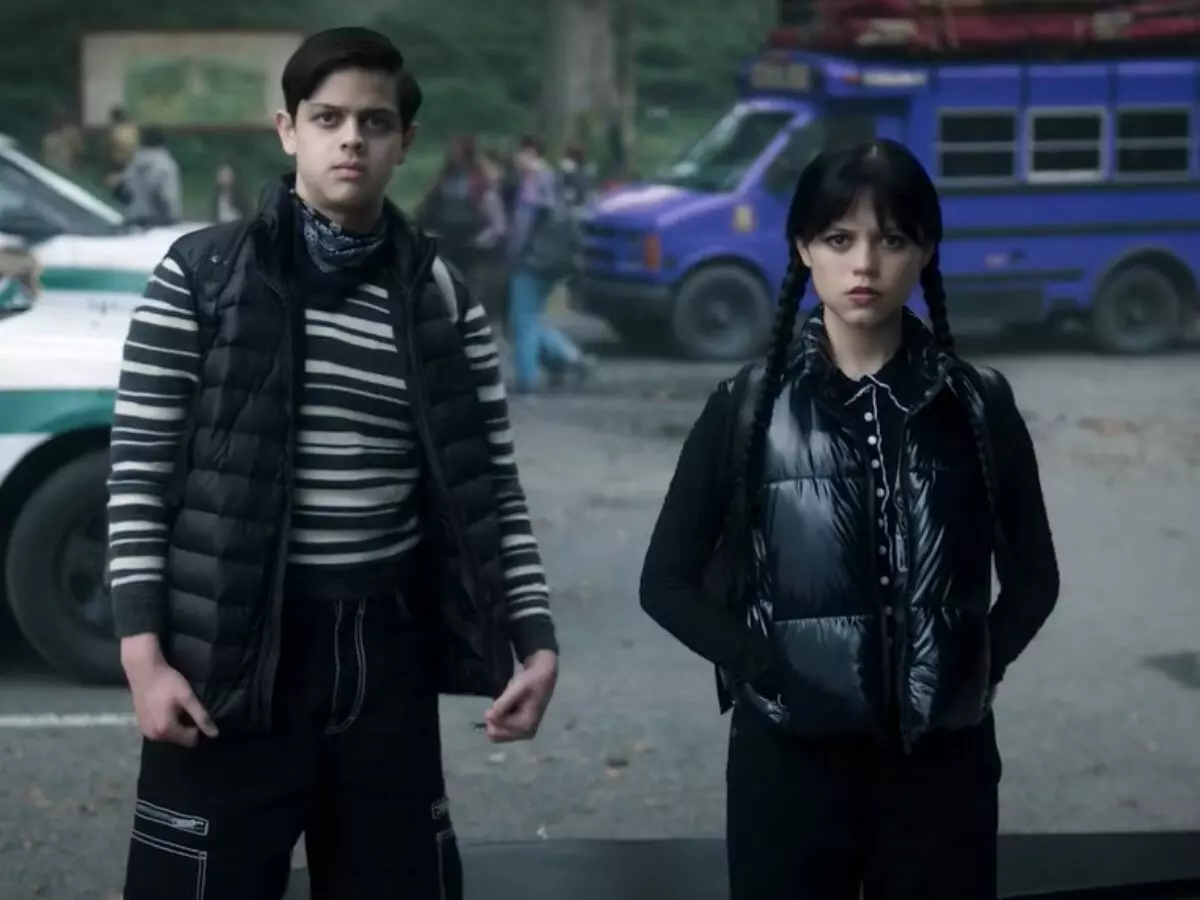 Netflix divulga novo teaser de Wandinha e promete uma segunda temporada ainda mais caótica que a ...