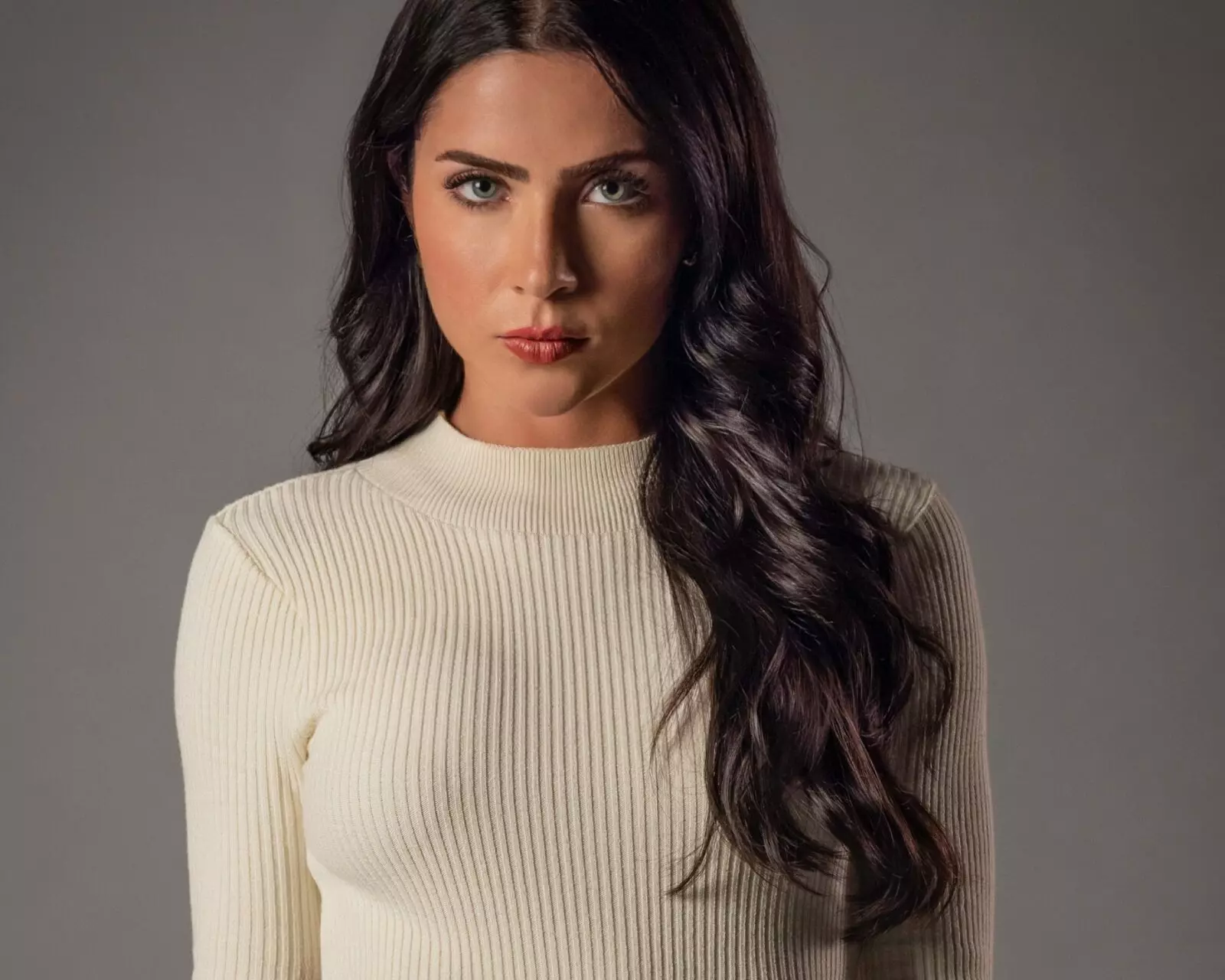 Globo acaba com mistério e define data de novela vertical com Jade ...